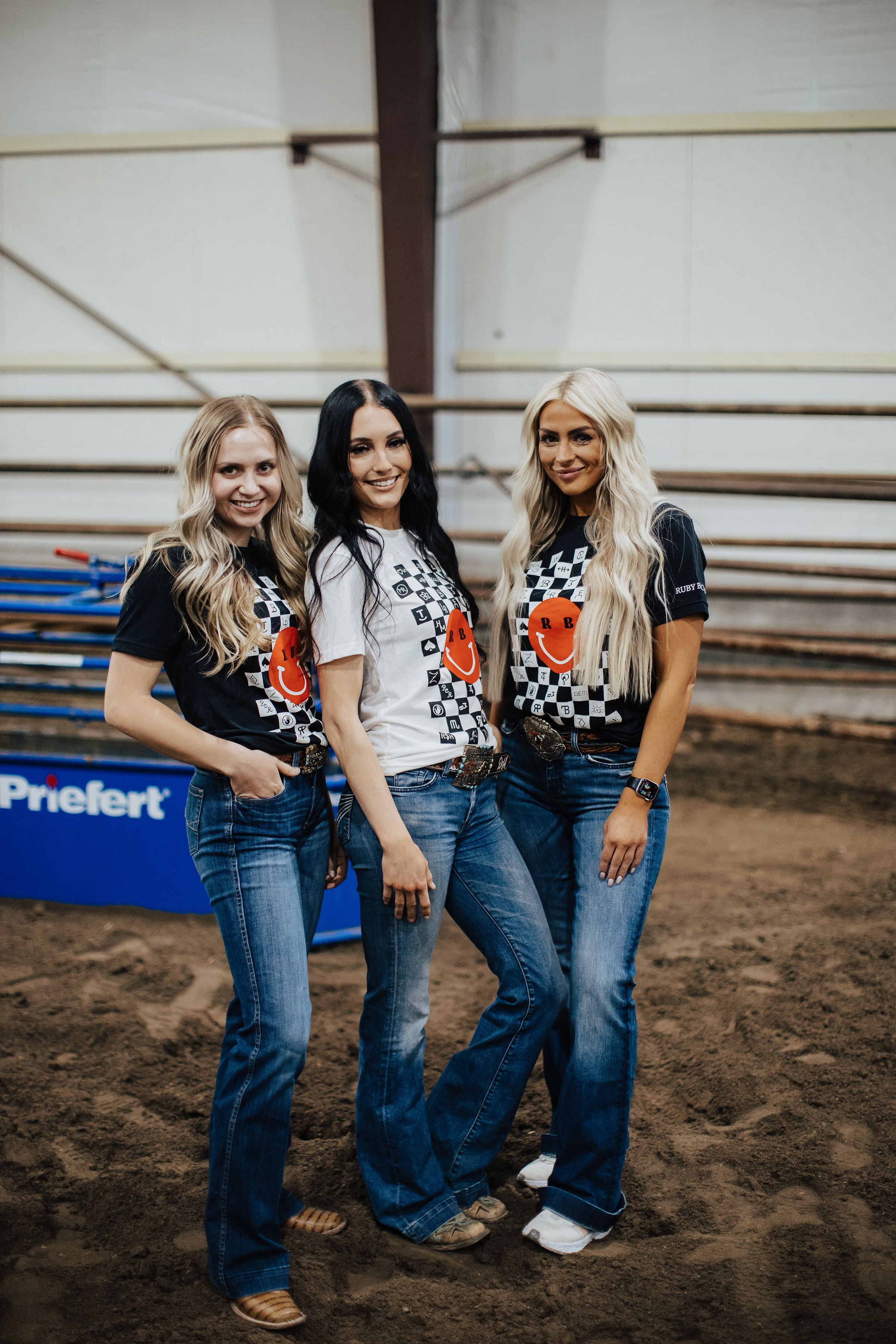 Tops – The Buckle Shop